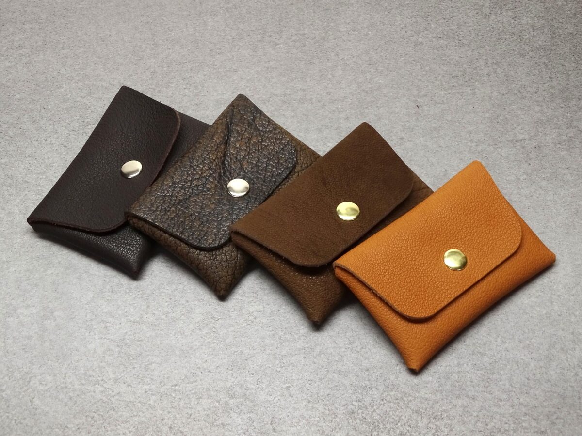 Karten Etui - Cards & Cash Buffalo Mocca - Lederbuch